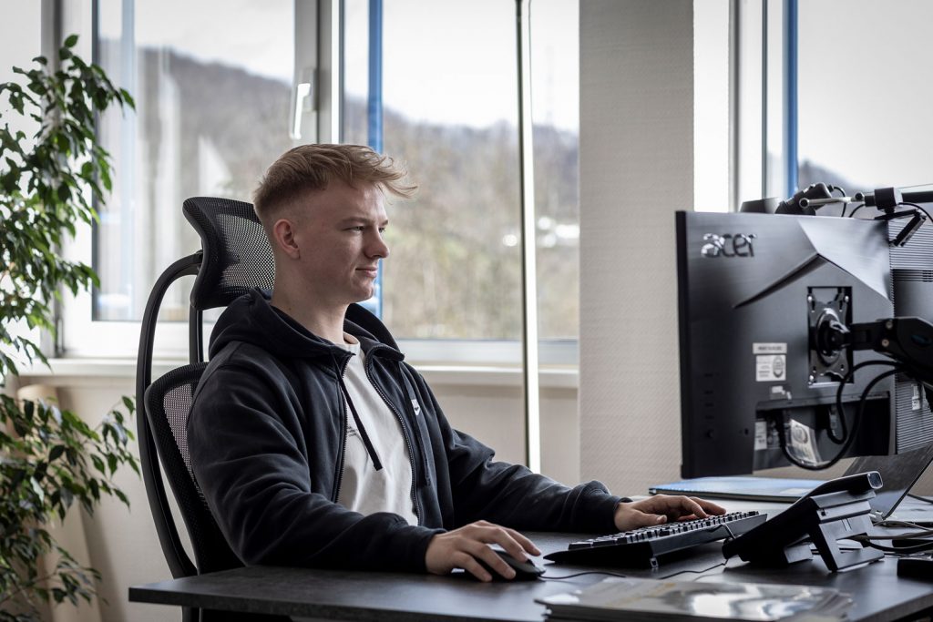 Arbeiten bei BWS | BWS – Das Service Walzwerk